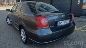 Pelēks Toyota Avensis 2007 Rīga, ar dzinēja tilpumu 2.00 L un nobraukumu 315 tūkst. km par 2550 €, foto 7 vietnē AUTOMOTO.COM.LV
