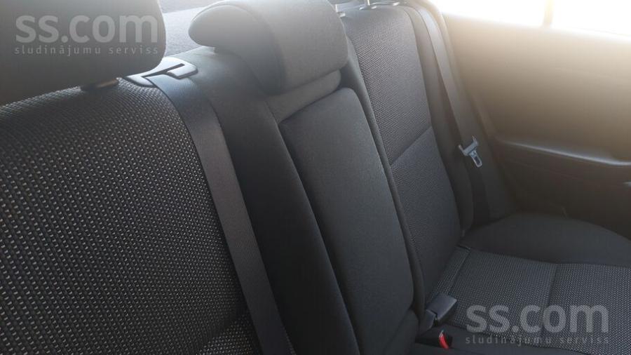 Pelēks Toyota Avensis 2007 Rīga, ar dzinēja tilpumu 2.00 L un nobraukumu 315 tūkst. km par 2550 €, foto 9 vietnē AUTOMOTO.COM.LV
