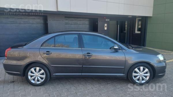 Pelēks Toyota Avensis 2007 Rīga, ar dzinēja tilpumu 2.00 L un nobraukumu 315 tūkst. km par 2550 €, foto 9 vietnē AUTOMOTO.COM.LV
