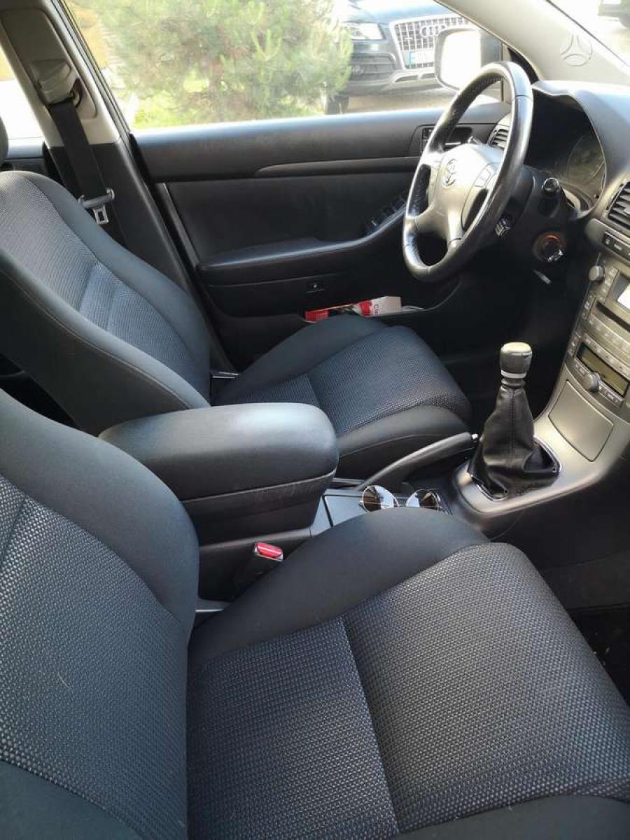 Серый Тойота Авенсис 2007 в Клайпеда, объемом двигателя 2.00 л и пробегом 257 тыс. км за 1999 €, фото 15 на AUTOMOTO.COM.LV