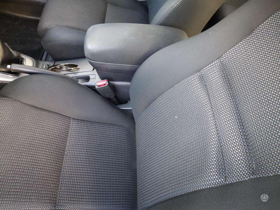 Серый Тойота Авенсис 2007 в Клайпеда, объемом двигателя 2.00 л и пробегом 257 тыс. км за 1999 €, фото 18 на AUTOMOTO.COM.LV