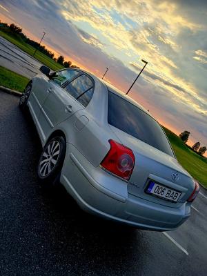Grey Toyota Avensis 2007 in Rakvere, with an engine capacity of 2.00 L and mileage of 254 thousand km for 2300 €, photo 6 on AUTOMOTO.COM.LV