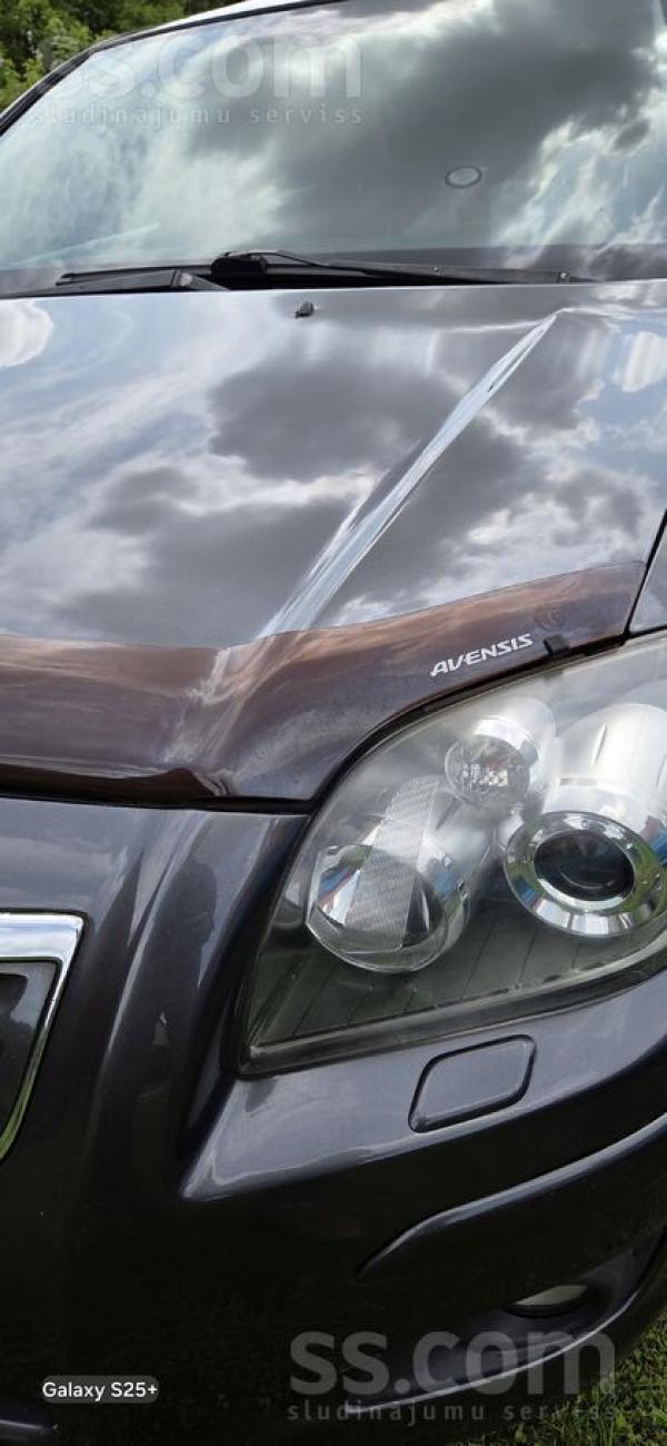 Grey Toyota Avensis 2007 in Kuldiga, with an engine capacity of 2.20 L and mileage of 282 thousand km for 2250 €, photo 9 on AUTOMOTO.COM.LV