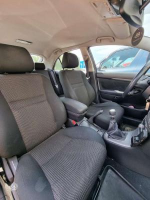 Pelēks Toyota Avensis 2007 Klaipėda, ar dzinēja tilpumu 2.00 L un nobraukumu 326 tūkst. km par 1200 €, foto 7 vietnē AUTOMOTO.COM.LV