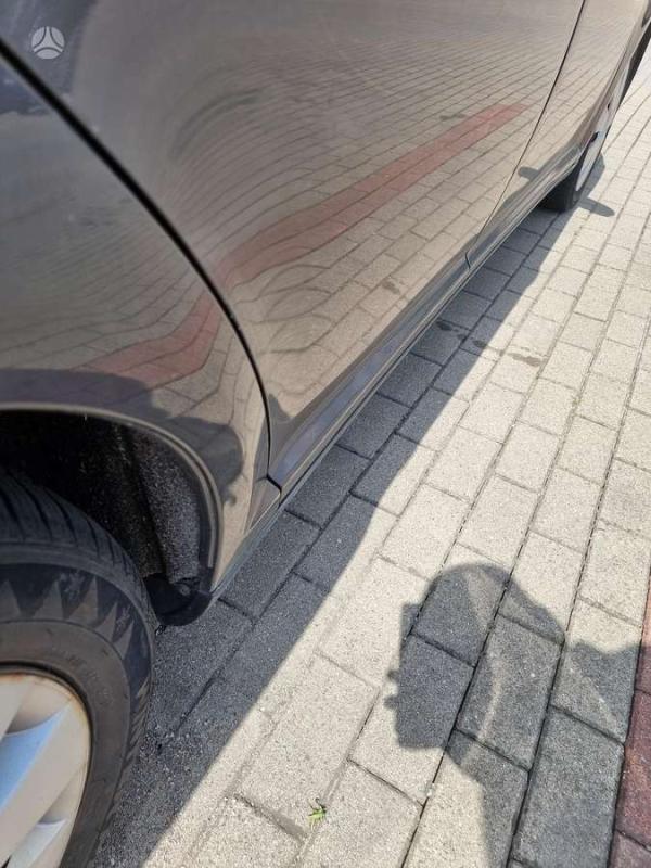 Grey Toyota Avensis 2007 in Klaipeda, with an engine capacity of 2.00 L and mileage of 326 thousand km for 1200 €, photo 9 on AUTOMOTO.COM.LV