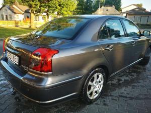 Grey Toyota Avensis 2007 in Vilnius, with an engine capacity of 2.00 L and mileage of 245 thousand km for 2650 €, photo 4 on AUTOMOTO.COM.LV