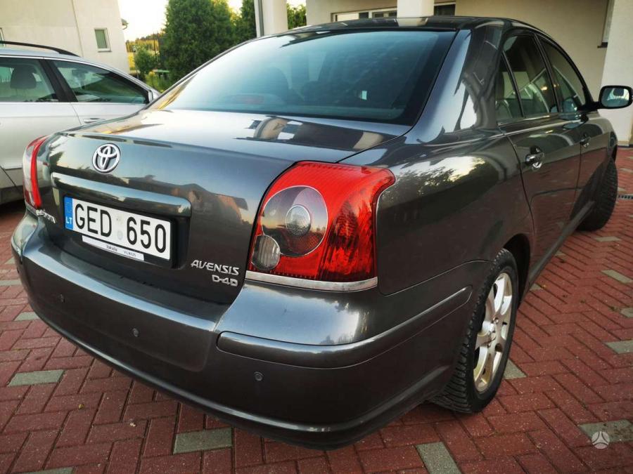 Grey Toyota Avensis 2007 in Vilnius, with an engine capacity of 2.00 L and mileage of 245 thousand km for 2650 €, photo 13 on AUTOMOTO.COM.LV