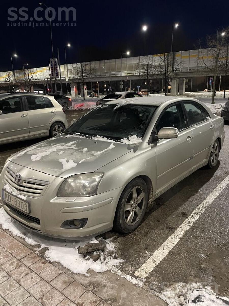 Grey Toyota Avensis 2007 in Riga, with an engine capacity of 2.00 L and mileage of 288 thousand km for 1650 €, photo 1 on AUTOMOTO.COM.LV