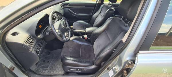 Grey Toyota Avensis 2007 in Kaunas, with an engine capacity of 2.23 L and mileage of 296 thousand km for 2600 €, photo 8 on AUTOMOTO.COM.LV