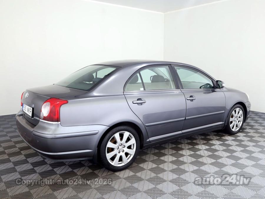 Pelēks Toyota Avensis 2007 Tallina, ar dzinēja tilpumu 2.00 L un nobraukumu 268 tūkst. km par 1599 €, foto 4 vietnē AUTOMOTO.COM.LV