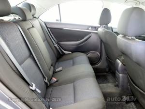 Pelēks Toyota Avensis 2007 Tallina, ar dzinēja tilpumu 2.00 L un nobraukumu 268 tūkst. km par 1599 €, foto 8 vietnē AUTOMOTO.COM.LV