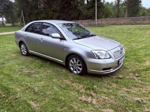 Pelēks Toyota Avensis 2007 Viļņa, ar dzinēja tilpumu 2.00 L un nobraukumu 310 tūkst. km par 1200 €, foto  vietnē AUTOMOTO.COM.LV