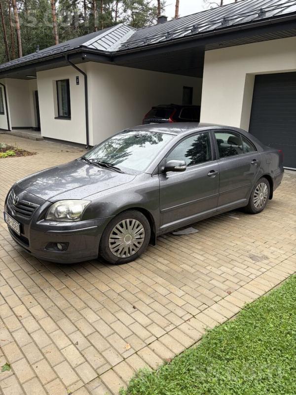 Toyota Avensis 2007 Rīga vietnē Pelēks Toyota Avensis 2007 Rīga, ar dzinēja tilpumu 2.00 L un nobraukumu 199 tūkst. km par 3200 €, foto 3 vietnē AUTOMOTO.COM.LV
