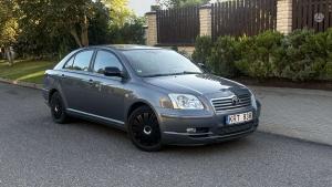 Pelēks Toyota Avensis 2007 Viļņa, ar dzinēja tilpumu 1.79 L un nobraukumu 270 tūkst. km par 2450 €, foto  vietnē AUTOMOTO.COM.LV