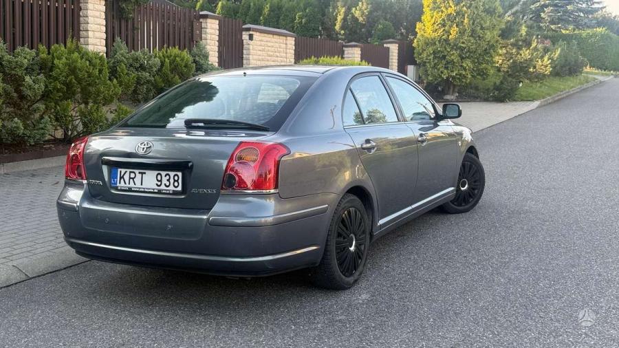 Серый Тойота Авенсис 2007 в Вильнюс, объемом двигателя 1.79 л и пробегом 270 тыс. км за 2450 €, фото 5 на AUTOMOTO.COM.LV