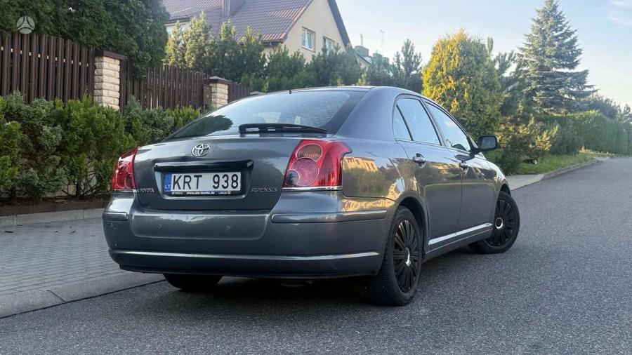 Серый Тойота Авенсис 2007 в Вильнюс, объемом двигателя 1.79 л и пробегом 270 тыс. км за 2450 €, фото 13 на AUTOMOTO.COM.LV