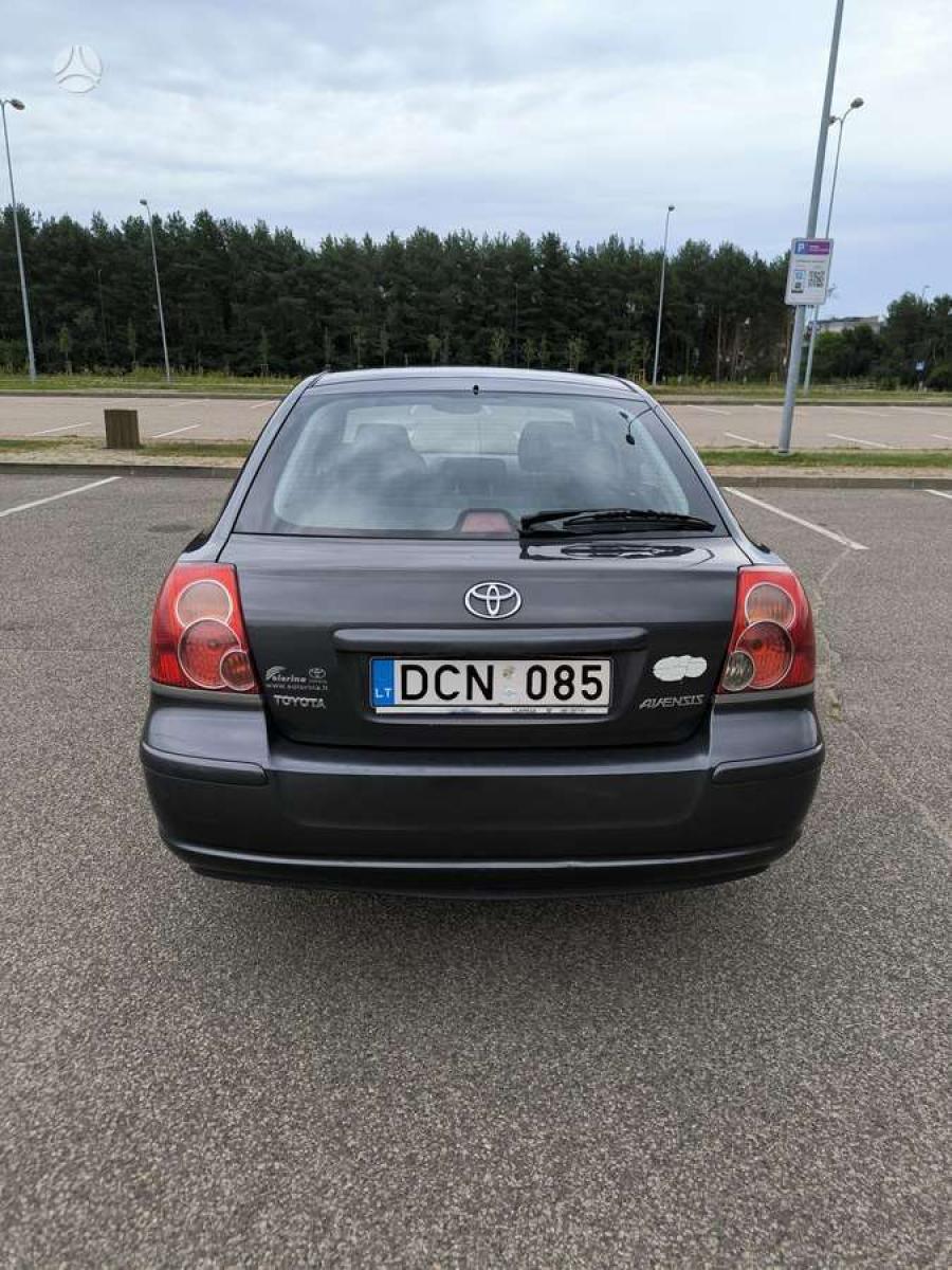 Pelēks Toyota Avensis 2007 Viļņa, ar dzinēja tilpumu 2.00 L un nobraukumu 361 tūkst. km par 1200 €, foto 4 vietnē AUTOMOTO.COM.LV