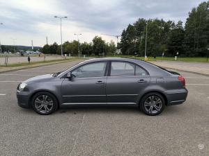 Pelēks Toyota Avensis 2007 Viļņa, ar dzinēja tilpumu 2.00 L un nobraukumu 361 tūkst. km par 1200 €, foto 5 vietnē AUTOMOTO.COM.LV