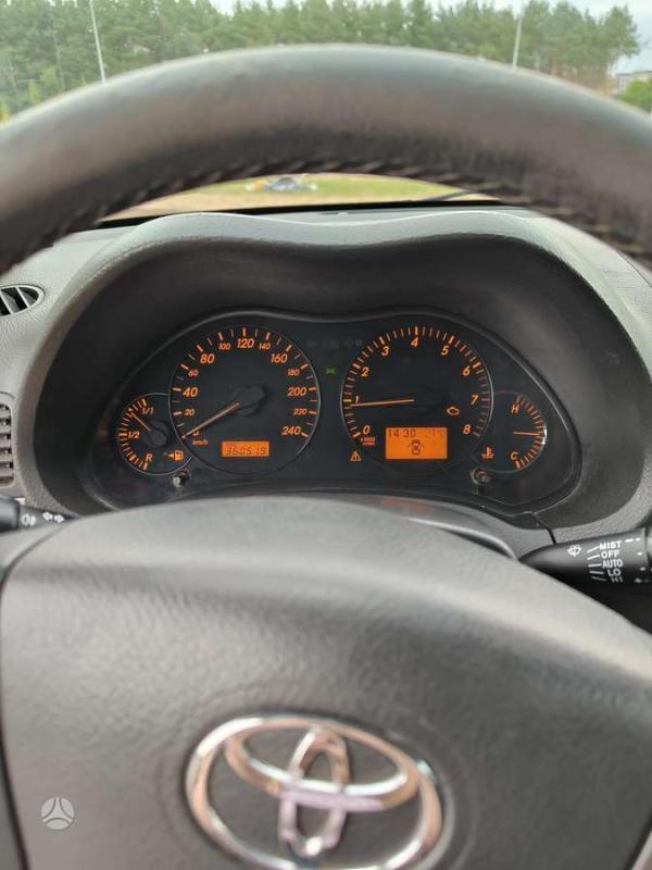 Toyota Avensis 2007 Viļņa vietnē Pelēks Toyota Avensis 2007 Viļņa, ar dzinēja tilpumu 2.00 L un nobraukumu 361 tūkst. km par 1200 €, foto 6 vietnē AUTOMOTO.COM.LV
