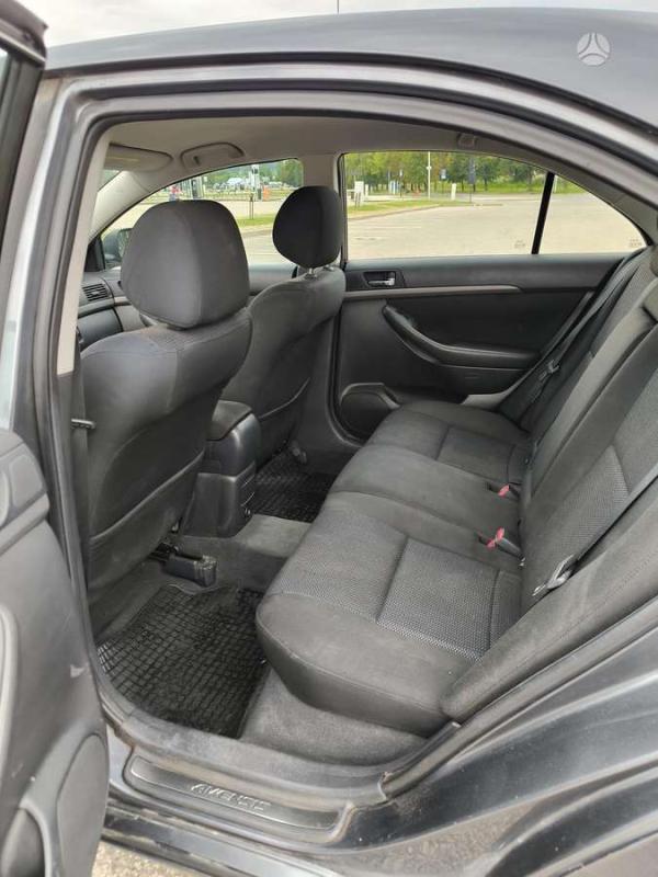 Toyota Avensis 2007 Viļņa vietnē Pelēks Toyota Avensis 2007 Viļņa, ar dzinēja tilpumu 2.00 L un nobraukumu 361 tūkst. km par 1200 €, foto 8 vietnē AUTOMOTO.COM.LV