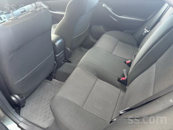 Тойота Авенсис 2007 в Рига на AUTOMOTO.COM.LV Серый Тойота Авенсис 2007 в Рига, объемом двигателя 2.00 л и пробегом 0 тыс. км за 2100 €, фото 7 на AUTOMOTO.COM.LV