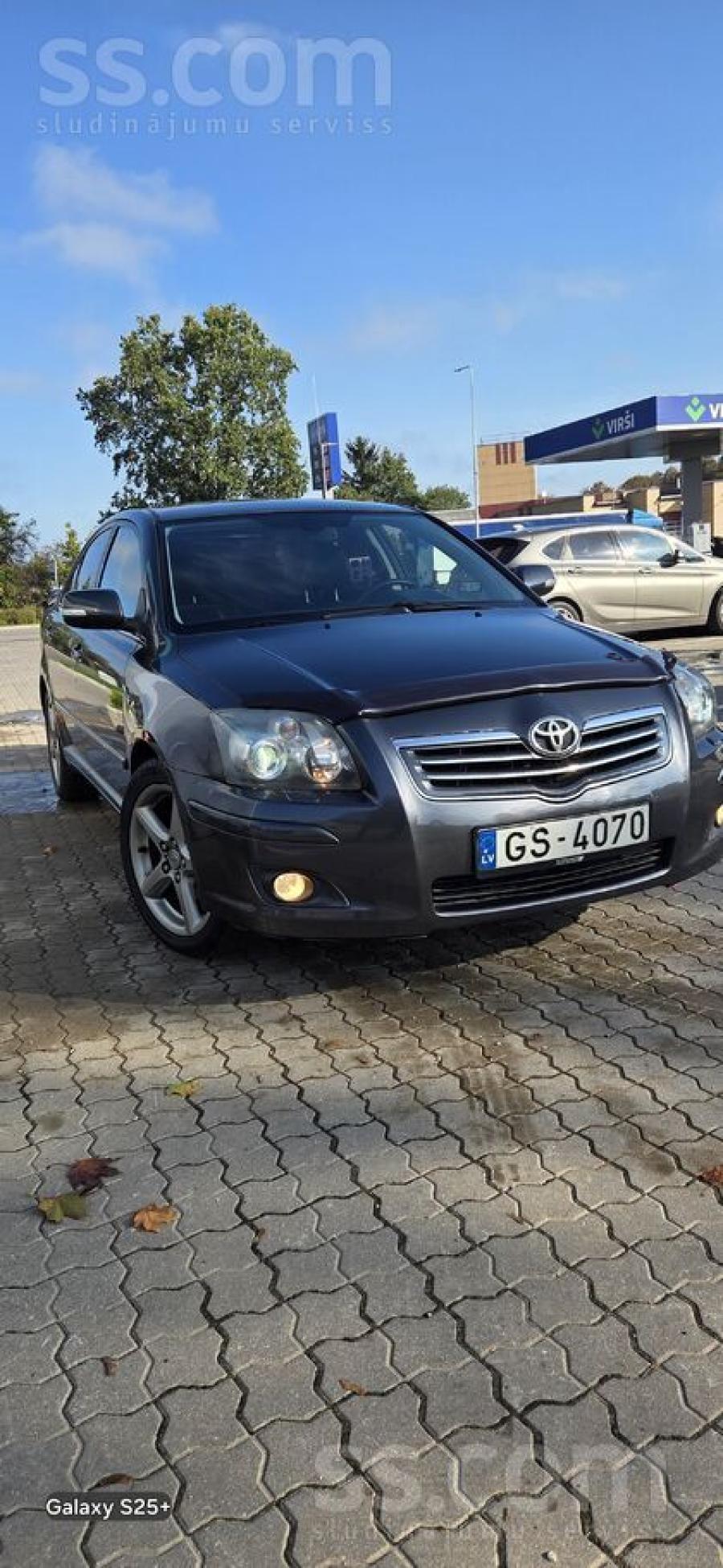 Pelēks Toyota Avensis 2007 Kuldīga, ar dzinēja tilpumu 2.20 L un nobraukumu 283 tūkst. km par 1650 €, foto 1 vietnē AUTOMOTO.COM.LV