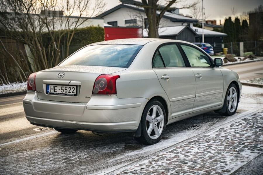 Pelēks Toyota Avensis 2008 Rīga, ar dzinēja tilpumu 2.20 L un nobraukumu 0 tūkst. km par 1590 €, foto 4 vietnē AUTOMOTO.COM.LV