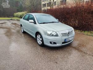 Pelēks Toyota Avensis 2008 Viļņa, ar dzinēja tilpumu 2.00 L un nobraukumu 239 tūkst. km par 1500 €, foto 3 vietnē AUTOMOTO.COM.LV