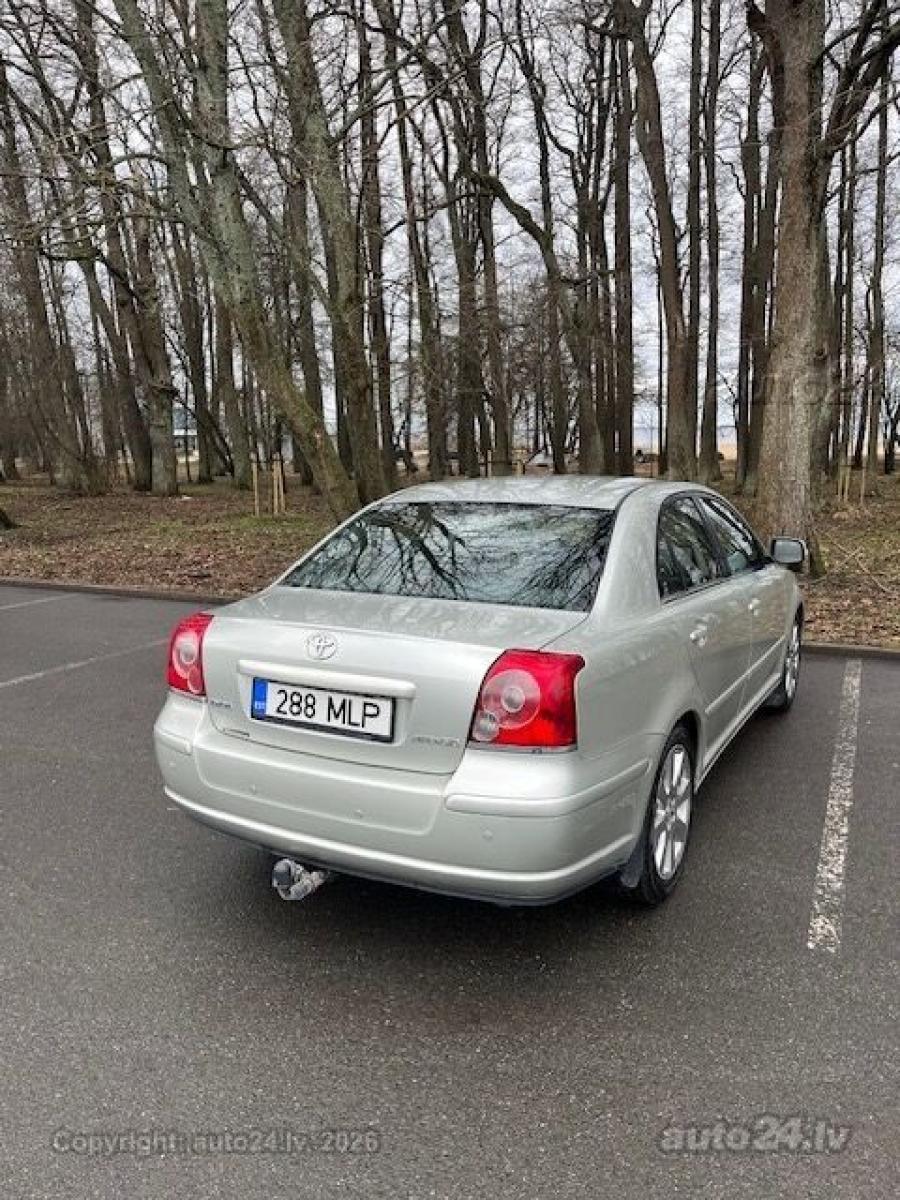 Pelēks Toyota Avensis 2008 Tallina, ar dzinēja tilpumu 2.00 L un nobraukumu 143 tūkst. km par 4700 €, foto 3 vietnē AUTOMOTO.COM.LV