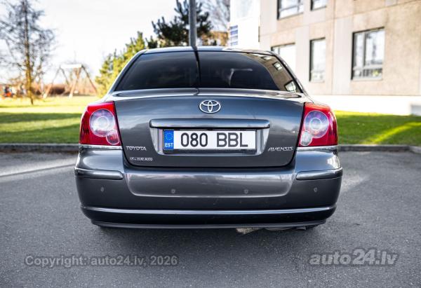 Pelēks Toyota Avensis 2008 Tallina, ar dzinēja tilpumu 1.80 L un nobraukumu 151 tūkst. km par 3999 €, foto 5 vietnē AUTOMOTO.COM.LV