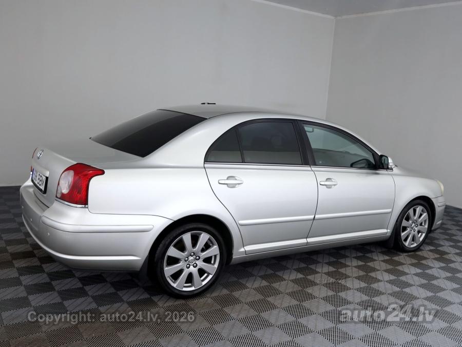 Серый Тойота Авенсис 2008 в Таллин, объемом двигателя 2.00 л и пробегом 195 тыс. км за 2699 €, фото 4 на AUTOMOTO.COM.LV