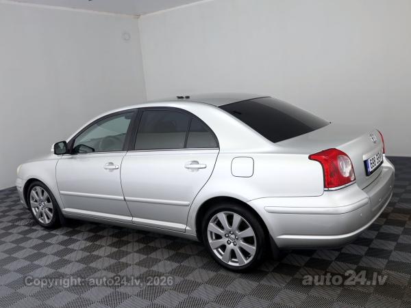 Серый Тойота Авенсис 2008 в Таллин, объемом двигателя 2.00 л и пробегом 195 тыс. км за 2699 €, фото 4 на AUTOMOTO.COM.LV