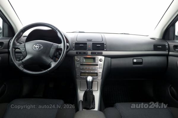 Серый Тойота Авенсис 2008 в Таллин, объемом двигателя 2.00 л и пробегом 195 тыс. км за 2699 €, фото 5 на AUTOMOTO.COM.LV