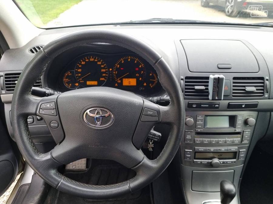 Серый Тойота Авенсис 2008 в Шяуляй, объемом двигателя 2.00 л и пробегом 126 тыс. км за 2600 €, фото 9 на AUTOMOTO.COM.LV