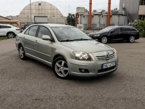 Серый Тойота Авенсис 2008 в Елгава, объемом двигателя 2.00 л и пробегом 285 тыс. км за 1750 €, фото  на AUTOMOTO.COM.LV