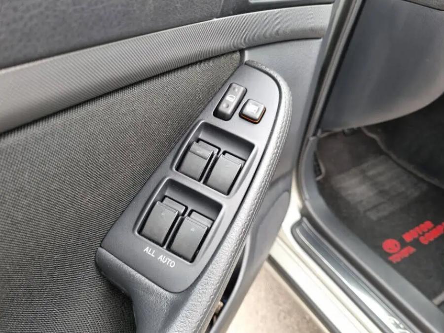 Серый Тойота Авенсис 2008 в Екабпилс, объемом двигателя 2.00 л и пробегом 264 тыс. км за 3950 €, фото 19 на AUTOMOTO.COM.LV