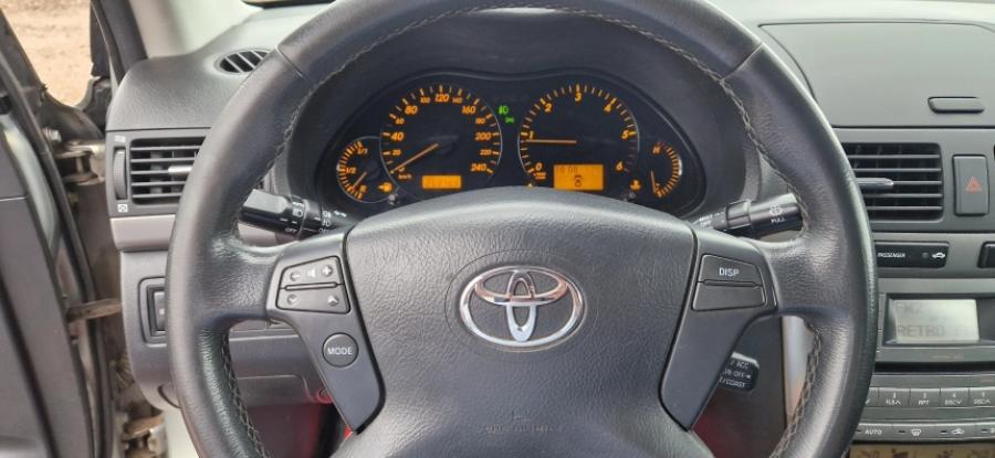 Pelēks Toyota Avensis 2008 Rīga, ar dzinēja tilpumu 2.00 L un nobraukumu 260 tūkst. km par 3450 €, foto 21 vietnē AUTOMOTO.COM.LV