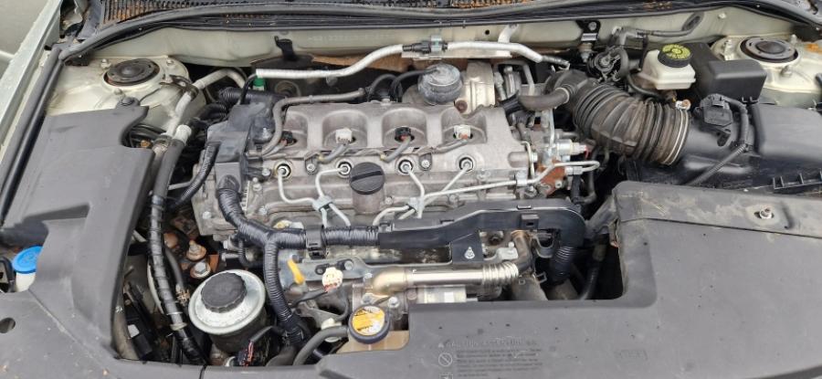 Pelēks Toyota Avensis 2008 Rīga, ar dzinēja tilpumu 2.00 L un nobraukumu 260 tūkst. km par 3450 €, foto 28 vietnē AUTOMOTO.COM.LV