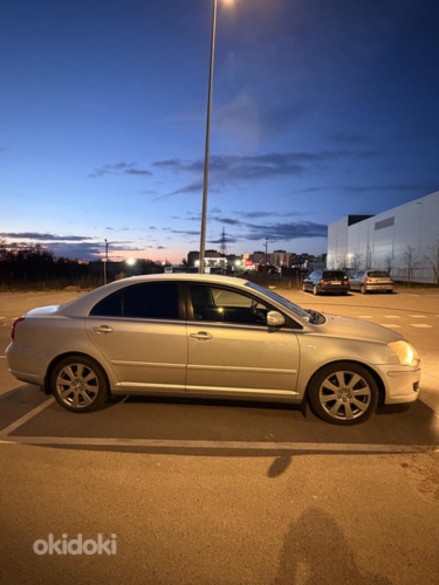 Pelēks Toyota Avensis 2008 Mardu, ar dzinēja tilpumu 2.00 L un nobraukumu 195 tūkst. km par 3500 €, foto 5 vietnē AUTOMOTO.COM.LV