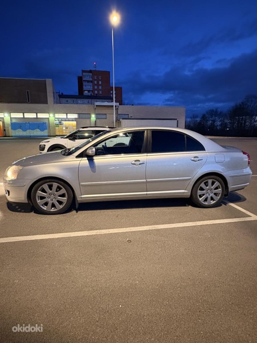 Pelēks Toyota Avensis 2008 Mardu, ar dzinēja tilpumu 2.00 L un nobraukumu 195 tūkst. km par 3500 €, foto 10 vietnē AUTOMOTO.COM.LV