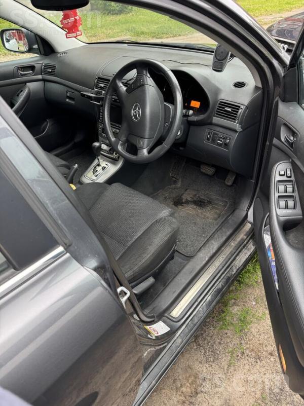 Pelēks Toyota Avensis 2008 Jelgava, ar dzinēja tilpumu 1.80 L un nobraukumu 190 tūkst. km par 1500 €, foto 4 vietnē AUTOMOTO.COM.LV