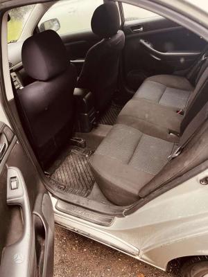 Pelēks Toyota Avensis 2008 Viļņa, ar dzinēja tilpumu 1.79 L un nobraukumu 260 tūkst. km par 3000 €, foto 5 vietnē AUTOMOTO.COM.LV