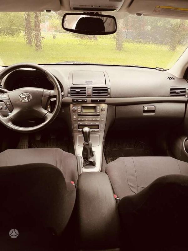 Grey Toyota Avensis 2008 in Vilnius, with an engine capacity of 1.79 L and mileage of 260 thousand km for 3000 €, photo 5 on AUTOMOTO.COM.LV