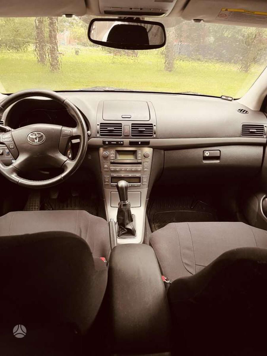 Pelēks Toyota Avensis 2008 Viļņa, ar dzinēja tilpumu 1.79 L un nobraukumu 260 tūkst. km par 3000 €, foto 6 vietnē AUTOMOTO.COM.LV