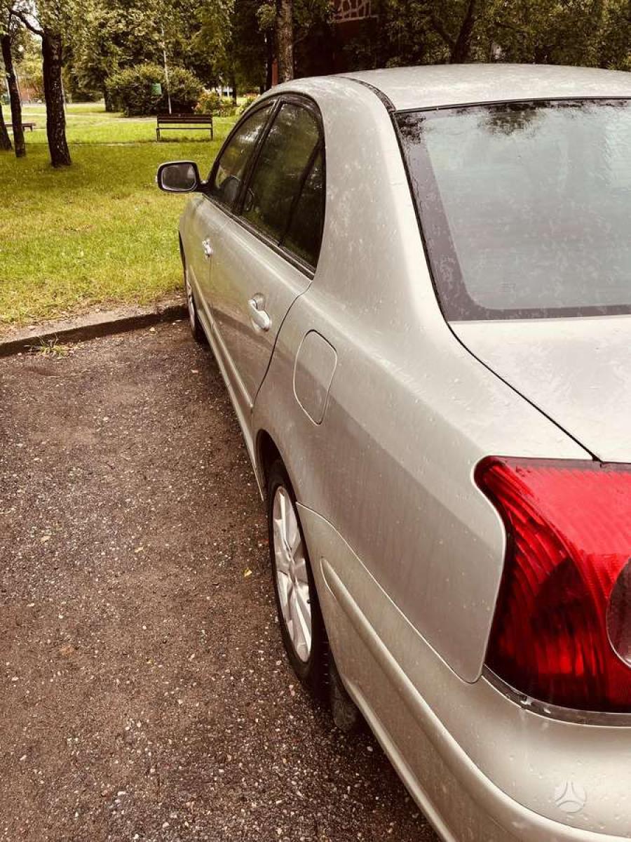 Pelēks Toyota Avensis 2008 Viļņa, ar dzinēja tilpumu 1.79 L un nobraukumu 260 tūkst. km par 3000 €, foto 7 vietnē AUTOMOTO.COM.LV