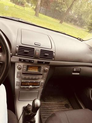 Pelēks Toyota Avensis 2008 Viļņa, ar dzinēja tilpumu 1.79 L un nobraukumu 260 tūkst. km par 3000 €, foto 11 vietnē AUTOMOTO.COM.LV