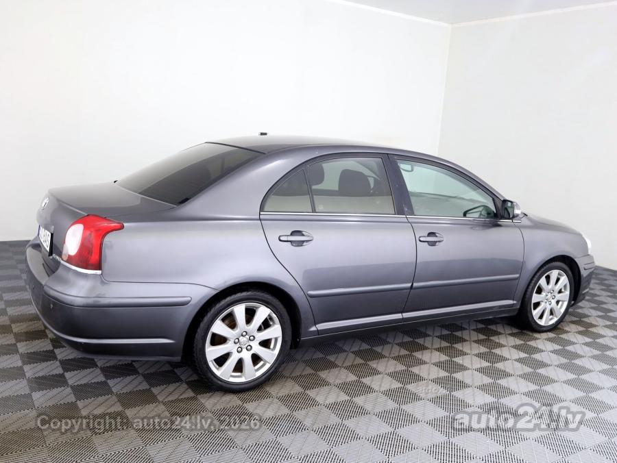 Pelēks Toyota Avensis 2008 Tallina, ar dzinēja tilpumu 2.00 L un nobraukumu 219 tūkst. km par 2999 €, foto 4 vietnē AUTOMOTO.COM.LV