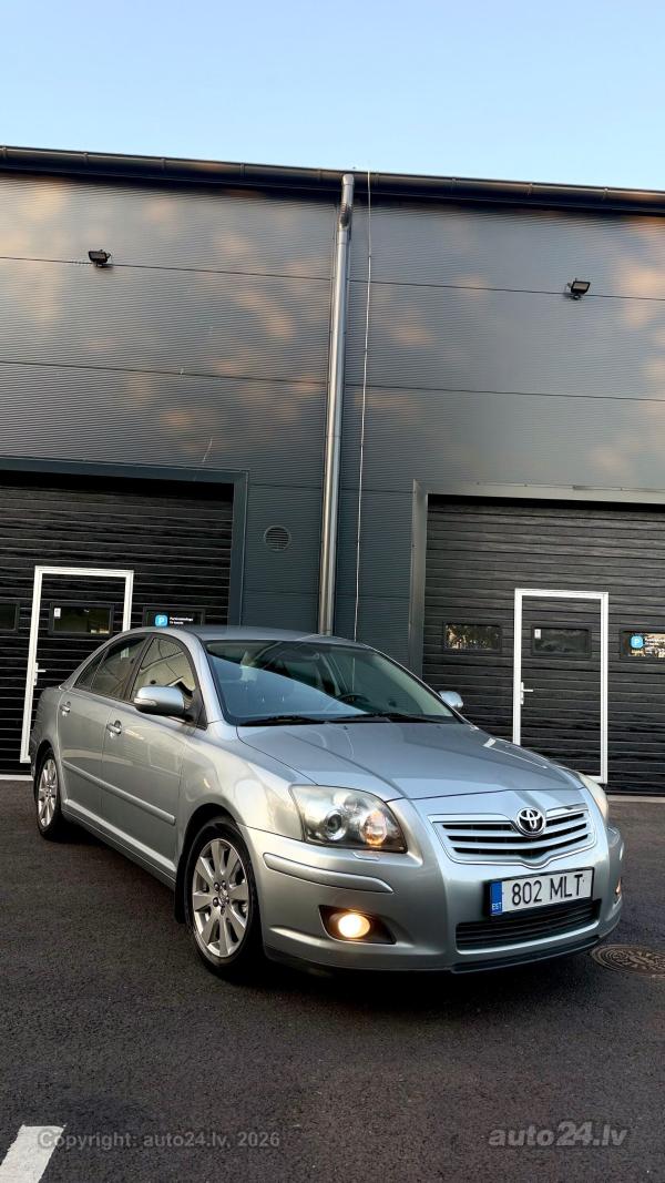 Pelēks Toyota Avensis 2008 Tallina, ar dzinēja tilpumu 1.60 L un nobraukumu 170 tūkst. km par 2899 €, foto 3 vietnē AUTOMOTO.COM.LV