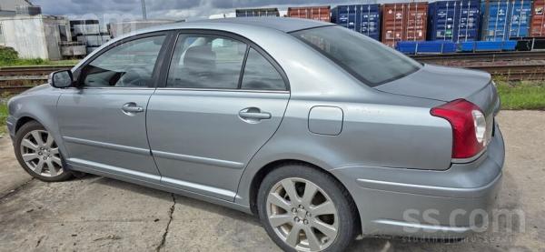 Pelēks Toyota Avensis 2008 Rīga, ar dzinēja tilpumu 2.00 L un nobraukumu 303 tūkst. km par 1200 €, foto 8 vietnē AUTOMOTO.COM.LV