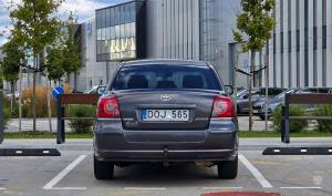 Pelēks Toyota Avensis 2008 Viļņa, ar dzinēja tilpumu 2.00 L un nobraukumu 108 tūkst. km par 4900 €, foto 6 vietnē AUTOMOTO.COM.LV
